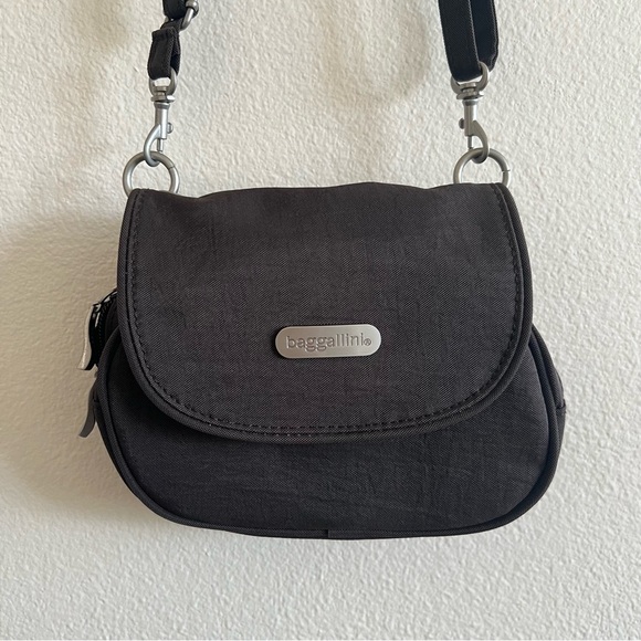 Baggallini | Bags | Baggallini Small Crossbody Belt Bag | Poshmark